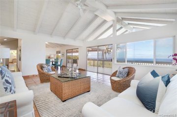 Waialae Iki Homes for Sale - Hillside Luxury Homes