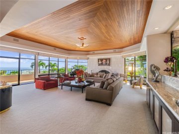 Hawaii Loa Ridge Homes for Sale | Gated Luxury Real Estate